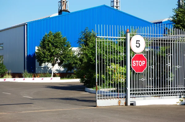 Open metal gate Stock Photos, Royalty Free Open metal gate Images ...