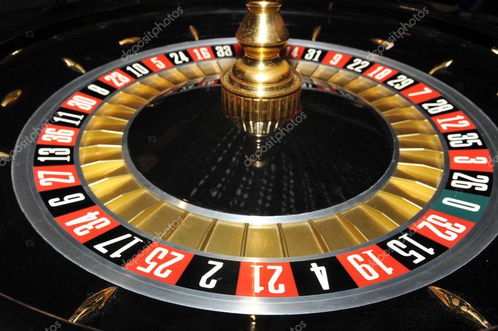Roulette wheel Stock Photo by ©pajche 2691990