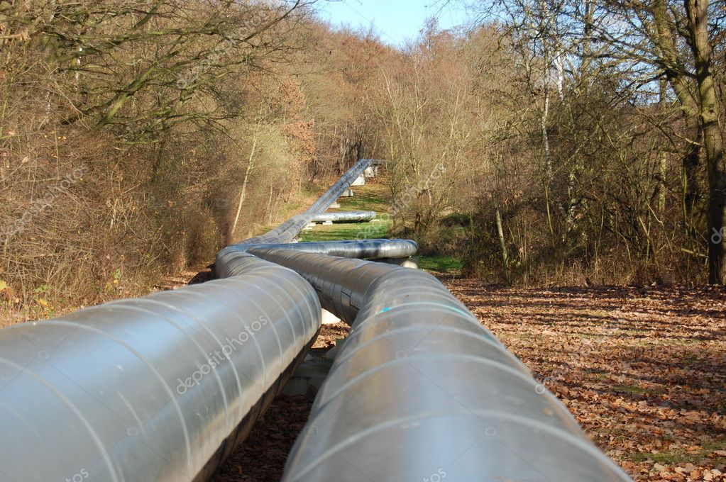 Industrial oil pipeline Stock Photo by ©gunnar3000 3920766