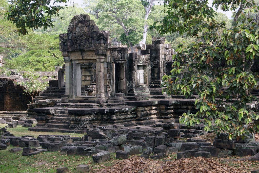 Temple in the forest — Stock Photo © shanin #3609813
