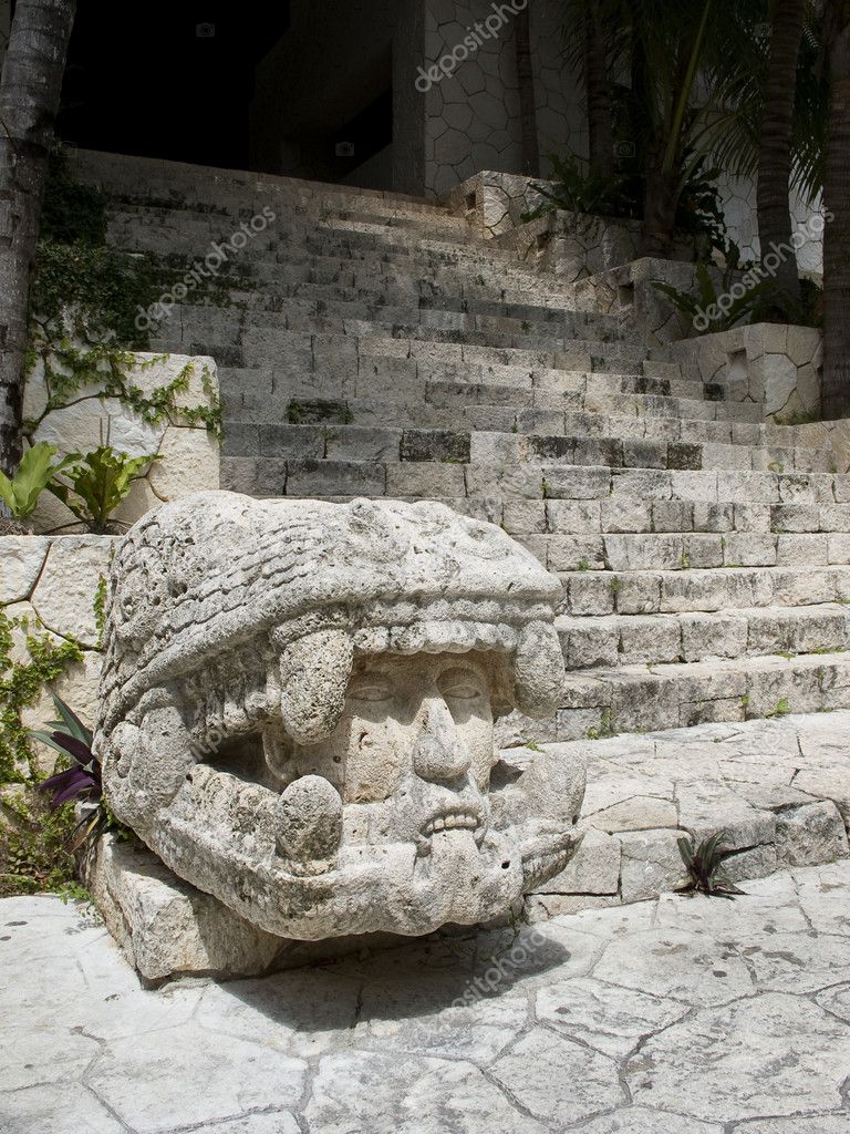 Mayan sculpture — Stock Photo © mypstudio #4276985